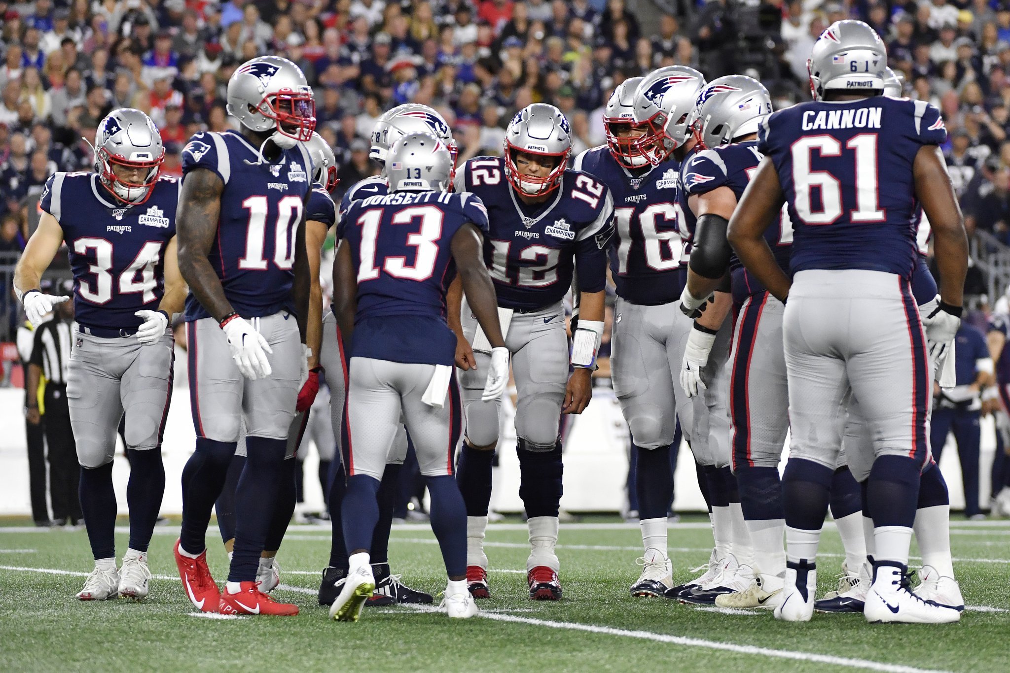 How Patriots Offense Learns One of Most Complex Playbooks in the NFL