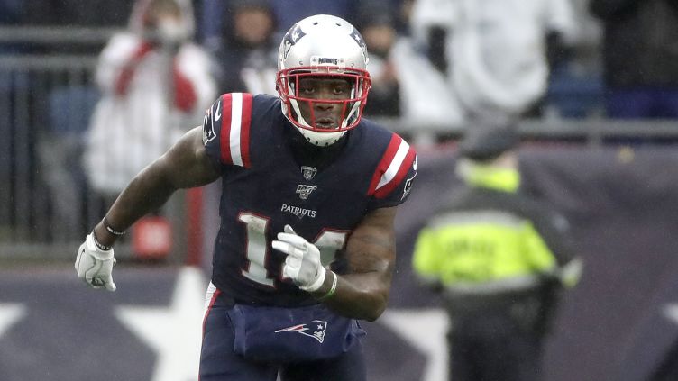Film Review: In-Depth Look at Mohamed Sanu's Patriots Debut - CLNS Media